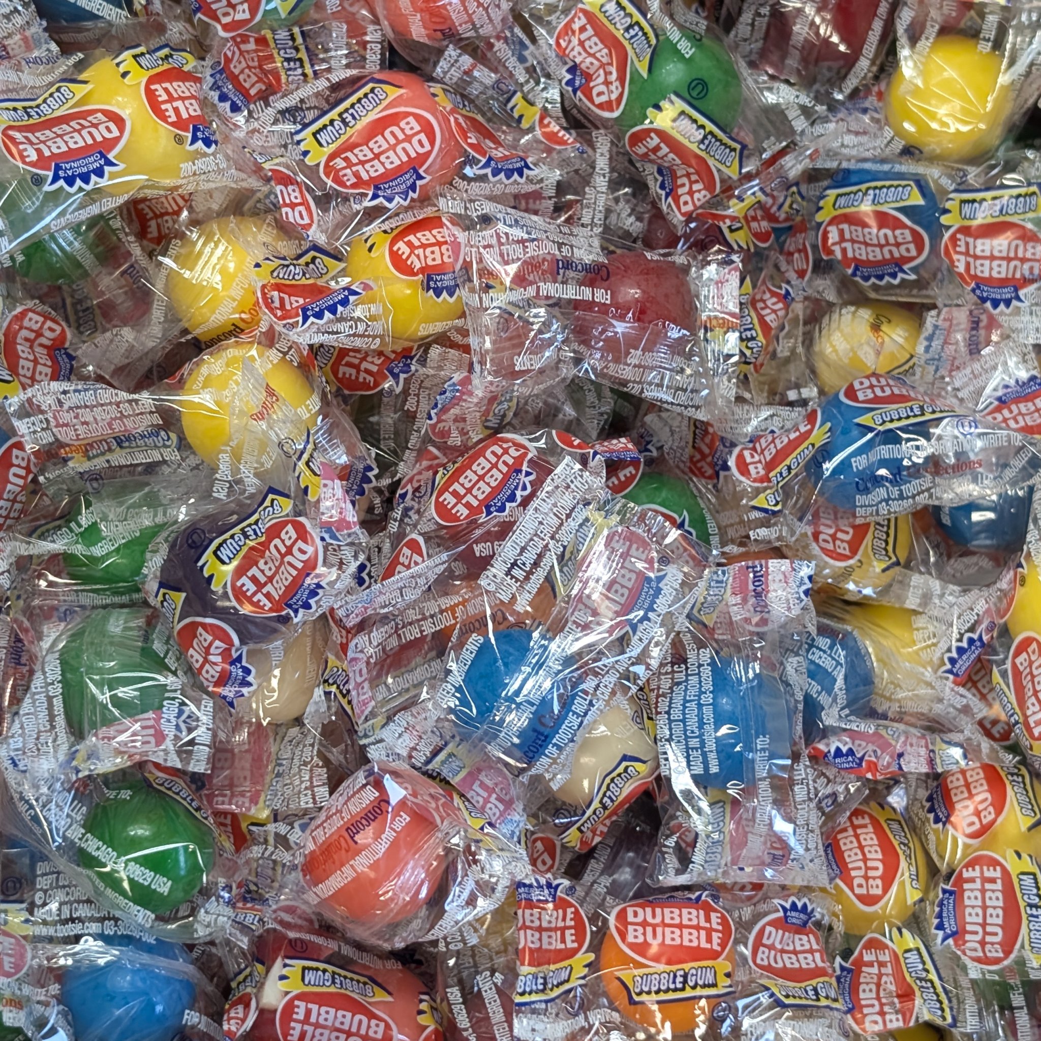 Dubble Bubble 0.75″ Wrapped Gum Balls 10 oz – Pearls Candy & Nuts NH